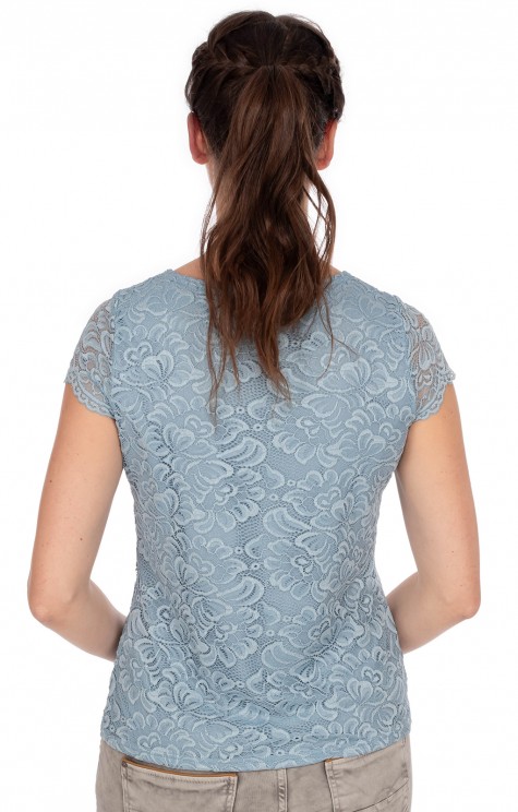 Trachtenblusen 2024 für Damen » Festlich & Modern